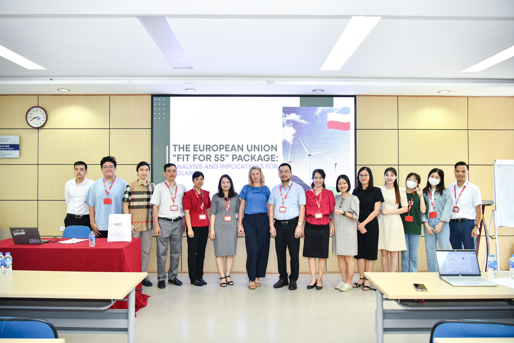 Seminar - Trường Kinh tế